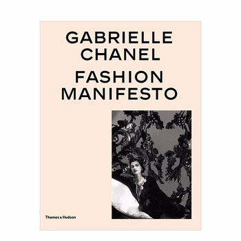 现货Gabrielle Chanel 嘉柏丽尔·香奈儿：时尚宣言 英文原版时尚生活
