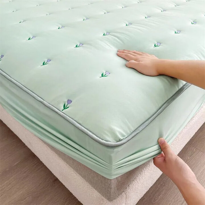 Lady Laura富安娜出品A类夹棉床笠罩2026新款加厚床罩席梦思床垫保护罩防 刺绣款郁金香-果绿(A类母婴级) 单独床笠 150cm ...
